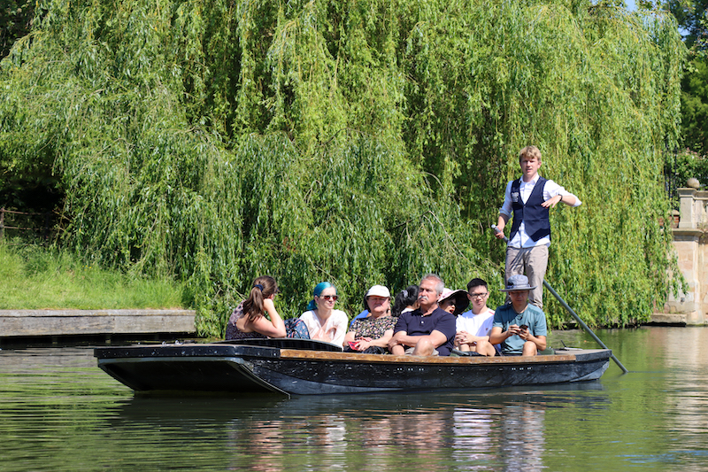Let's Go Punting In Cambridge - Cambridge Punting Tours | Enjoy Punting